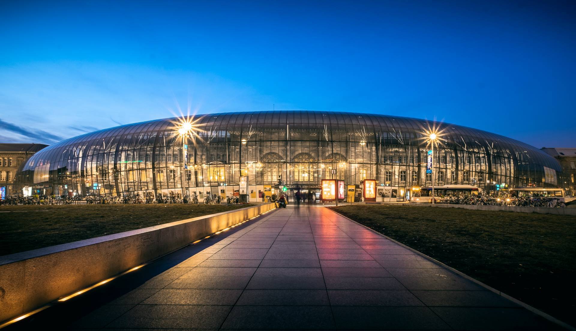 Strasbourg railway station: a very unusual station! | Hotel Vendome